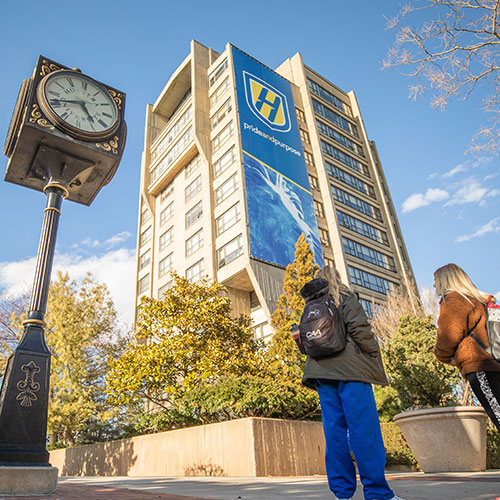 Admission: Deposit - Residence Life | Hofstra University
